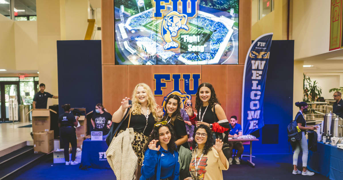 Sophomores take over MMC | FIU News - Florida International University