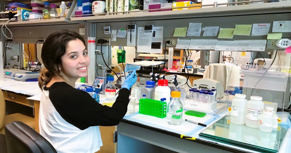 Program trains undergrads for careers in research | FIU News - Florida ...