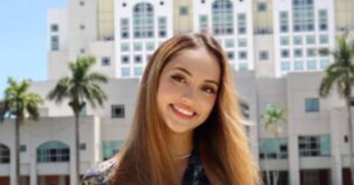 3 FIU Model UN students named to prestigious all-star team | FIU News ...