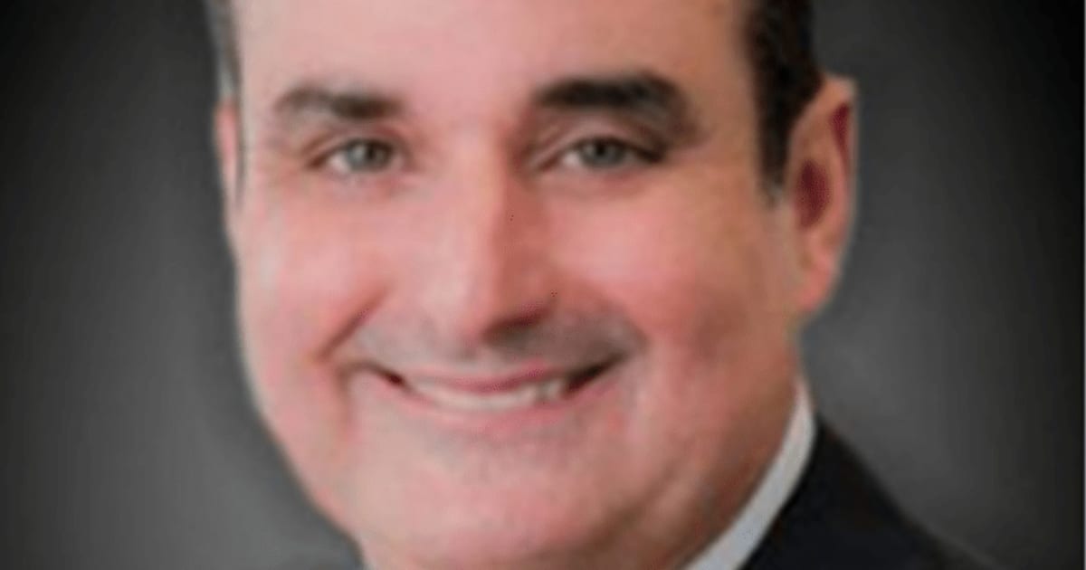 FIU Board of Trustees elects alumni as chair and vice-chair | FIU News ...