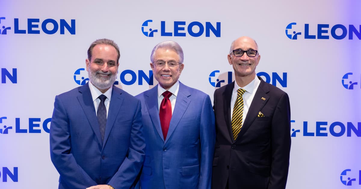 Benjamín León Jr. makes landmark gift to FIU’s CasaCuba | FIU News ...