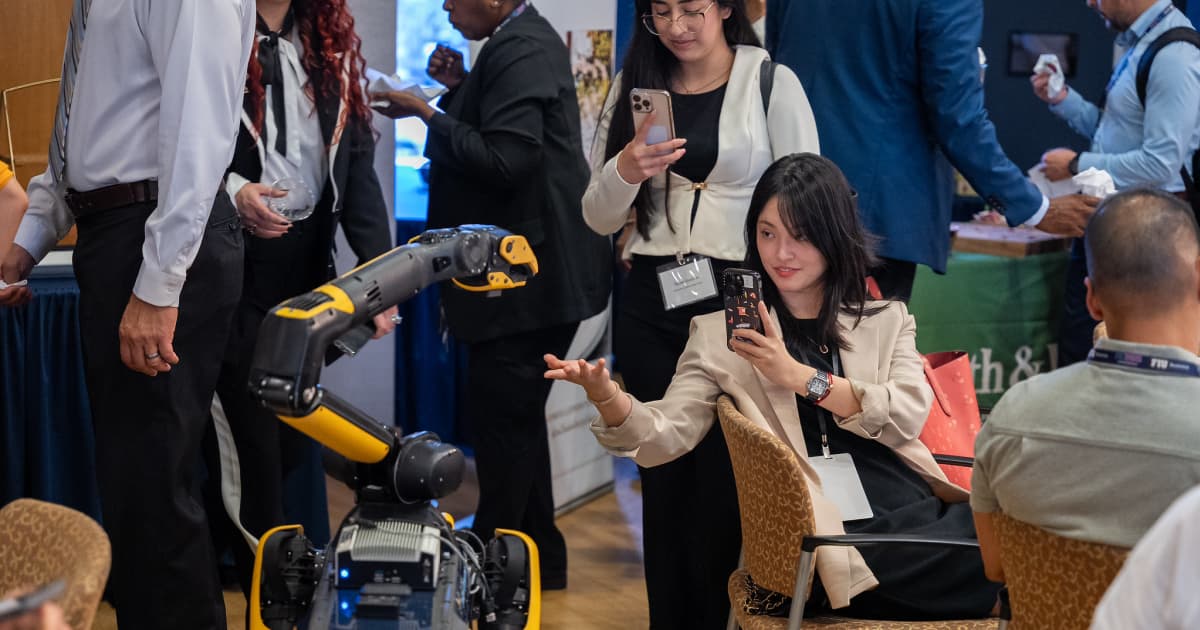AI 305 Conference spotlights FIU’s role in Miami’s AI revolution | FIU ...