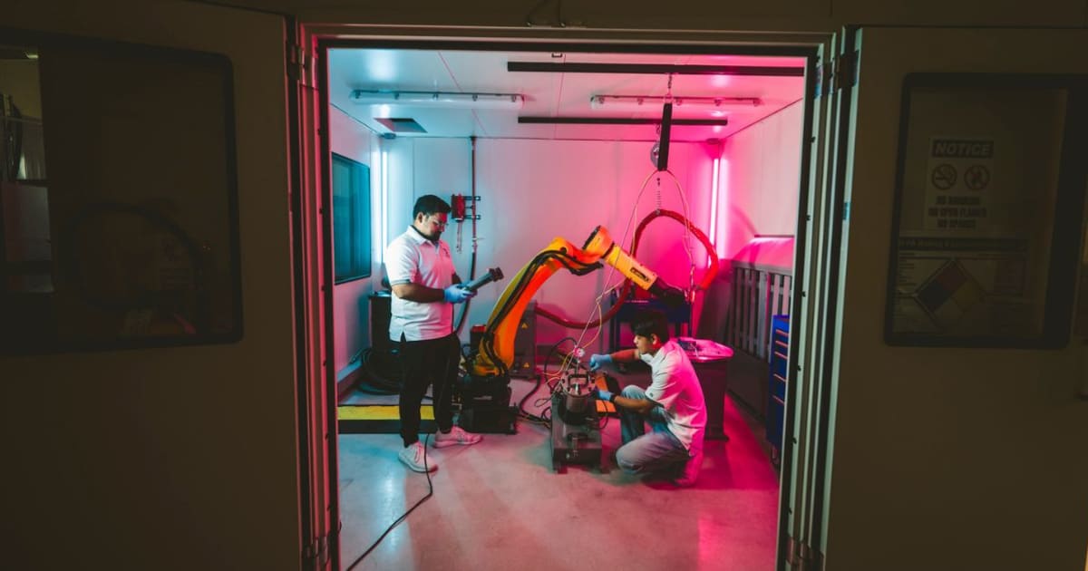 FIU Research Magazine - Florida International University