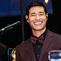 Tony Succar accepts Best Tropical Latin Album Grammy | FIU News ...