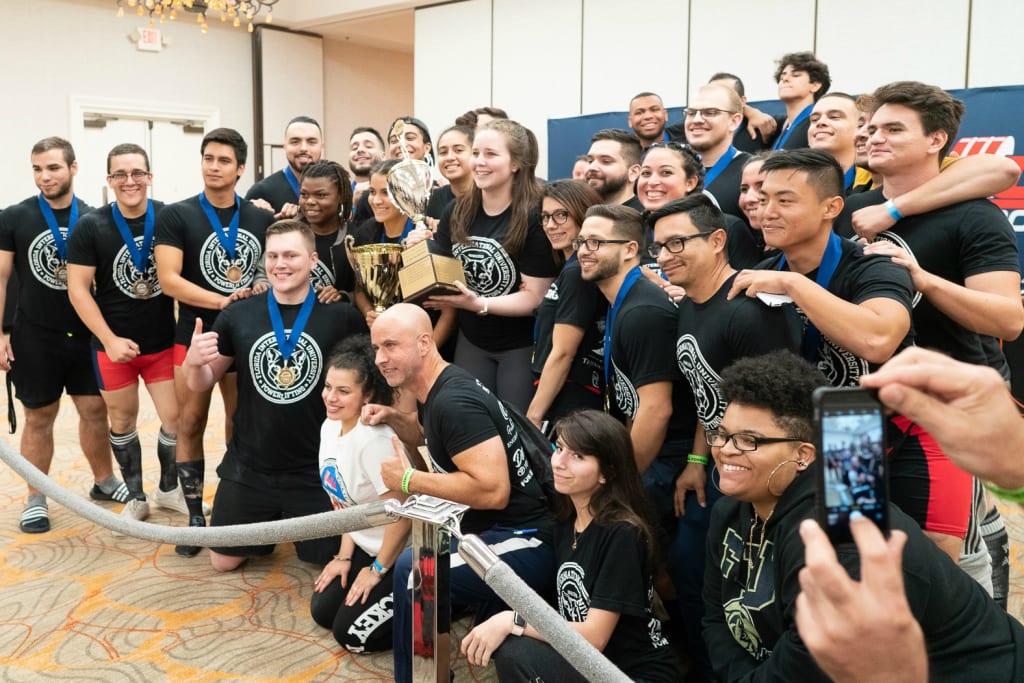 FIU’s young powerlifting team is dominating Florida | FIU News ...