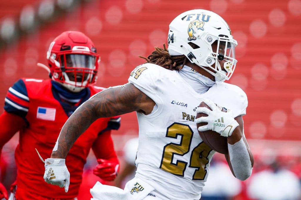 September 2020 in photos: Campus, fish and football | FIU News ...