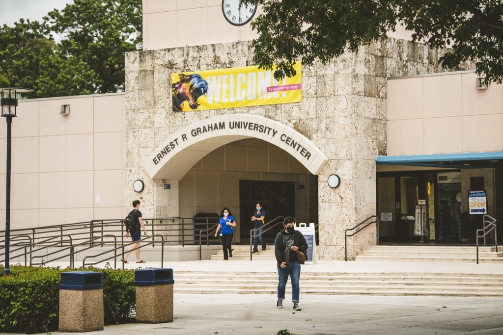 August 2020 in photos: Fall semester begins | FIU News - Florida ...