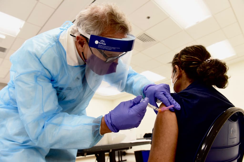 FIU starts COVID-19 vaccinations | FIU News - Florida International ...
