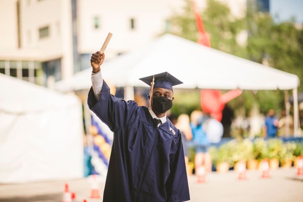 Caravan marks start of commencement celebration | FIU News - Florida ...
