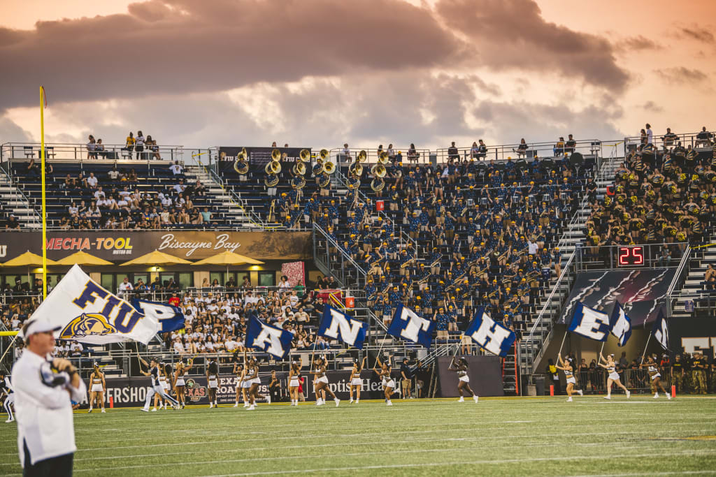 September in photos: Football, coding and helping our neighbors | FIU ...