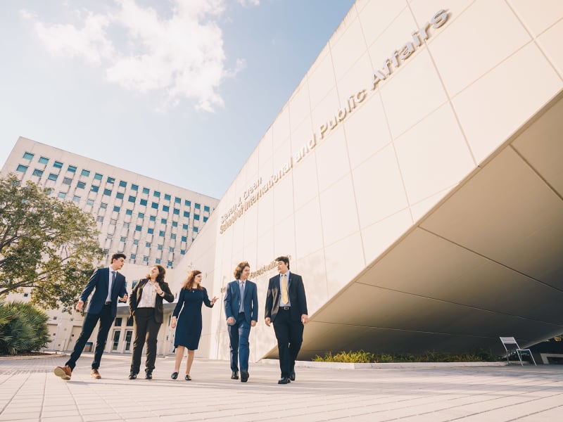 FIU Magazine - Florida International University