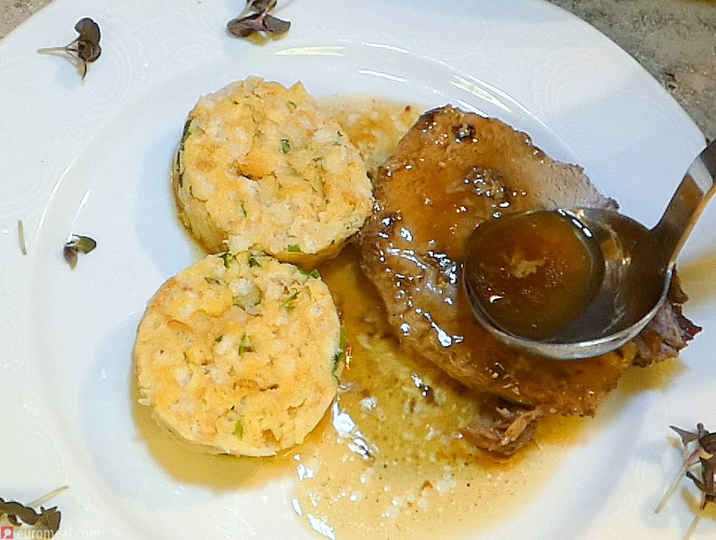 Roasted pork Viennese style - euromeal.com