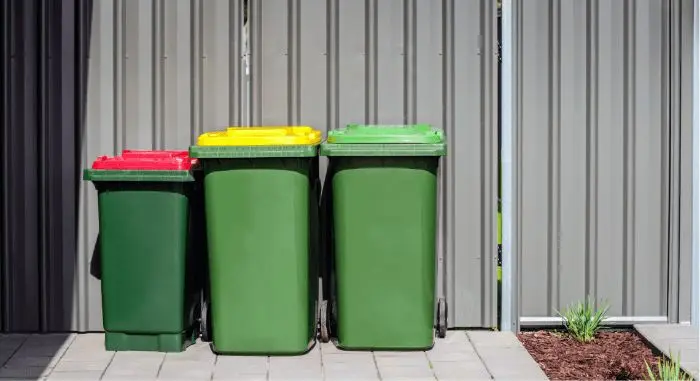 What Goes in the Red Bin? | Ridly