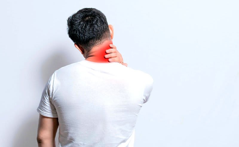 When is Neck Pain A Sign Of Warning? Symptoms of Neck Pain