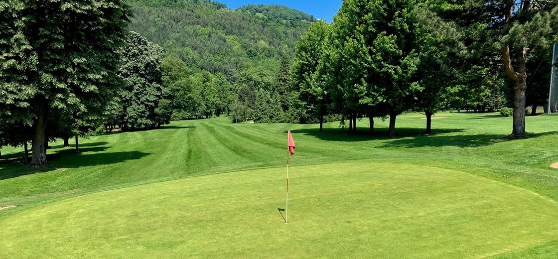 Golf d'Uriage - parcours 9 trous en Auvergne-Rhône-Alpes