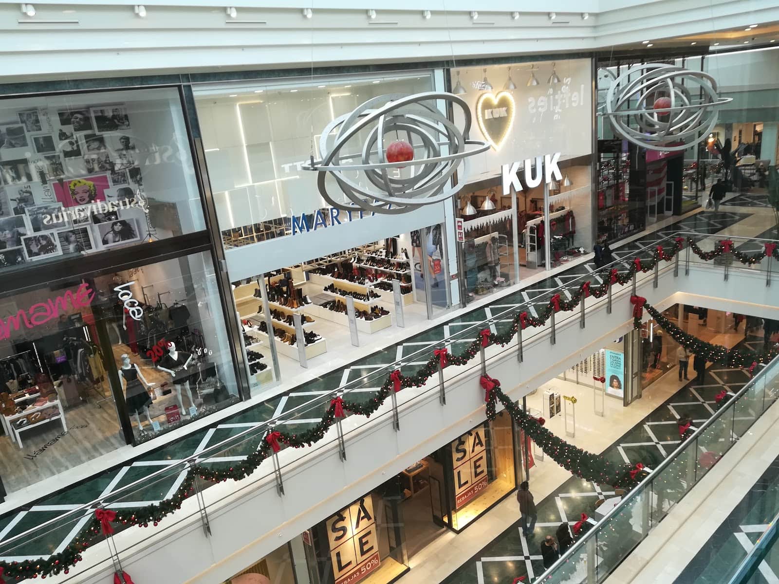 Plaza Rio 2 | Compras | discoolver Madrid