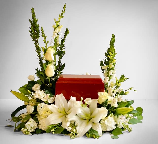 Cremation Urn Wreath :: Banner Flower House
