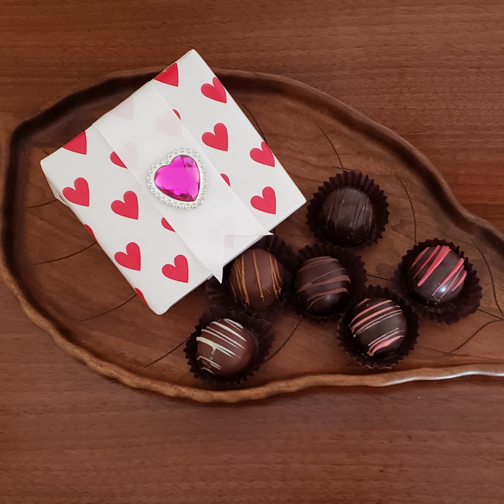 Abdallah Truffles 6 Piece in Cambridge, MN | Cambridge Floral