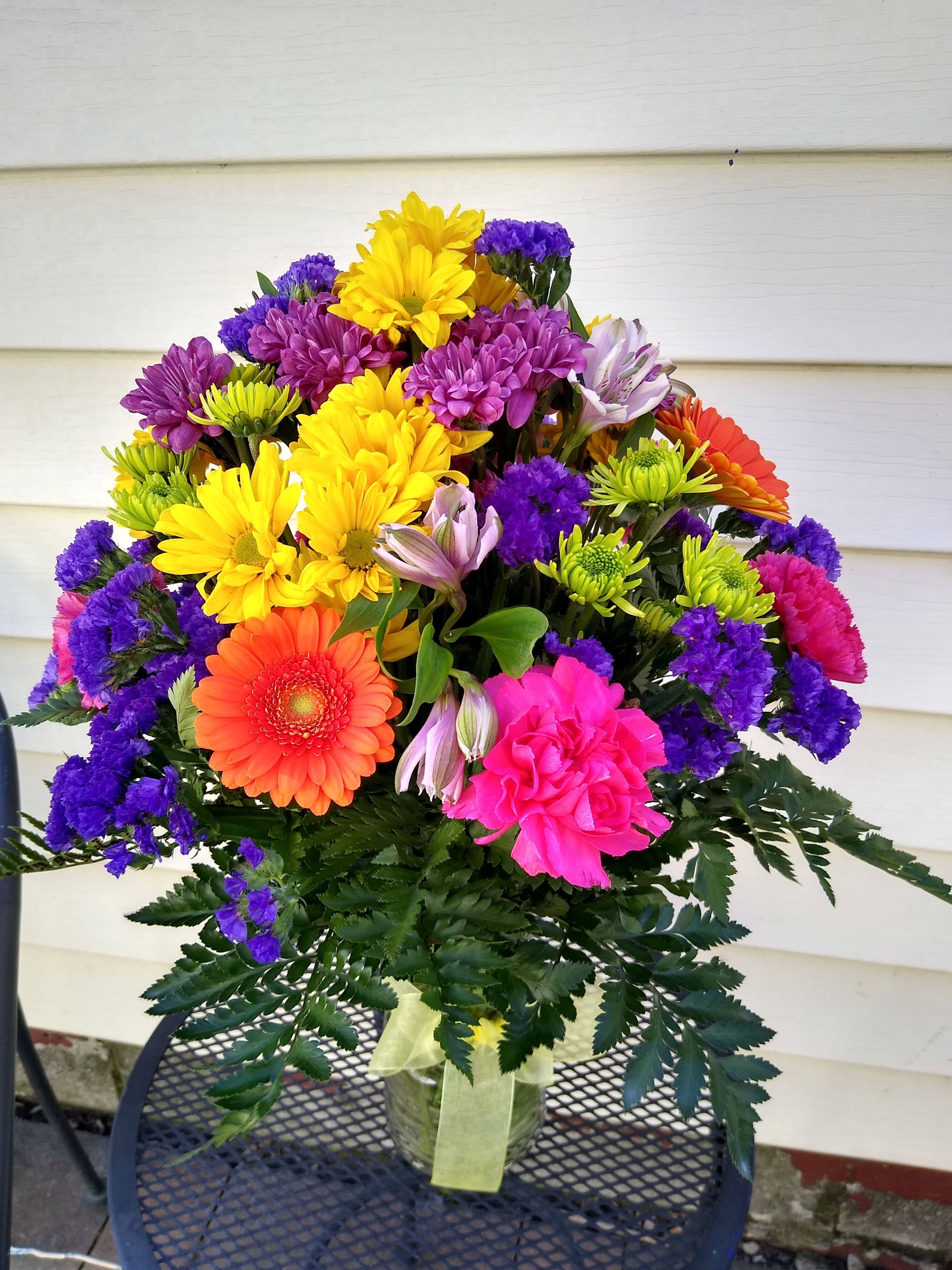 Rainbow Splash Flower Delivery Middletown DE - Elana's Broad Street ...
