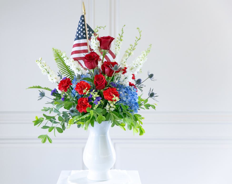 Patriotic Vase Bouquet Flower Delivery Kokomo IN - Banner Flower House