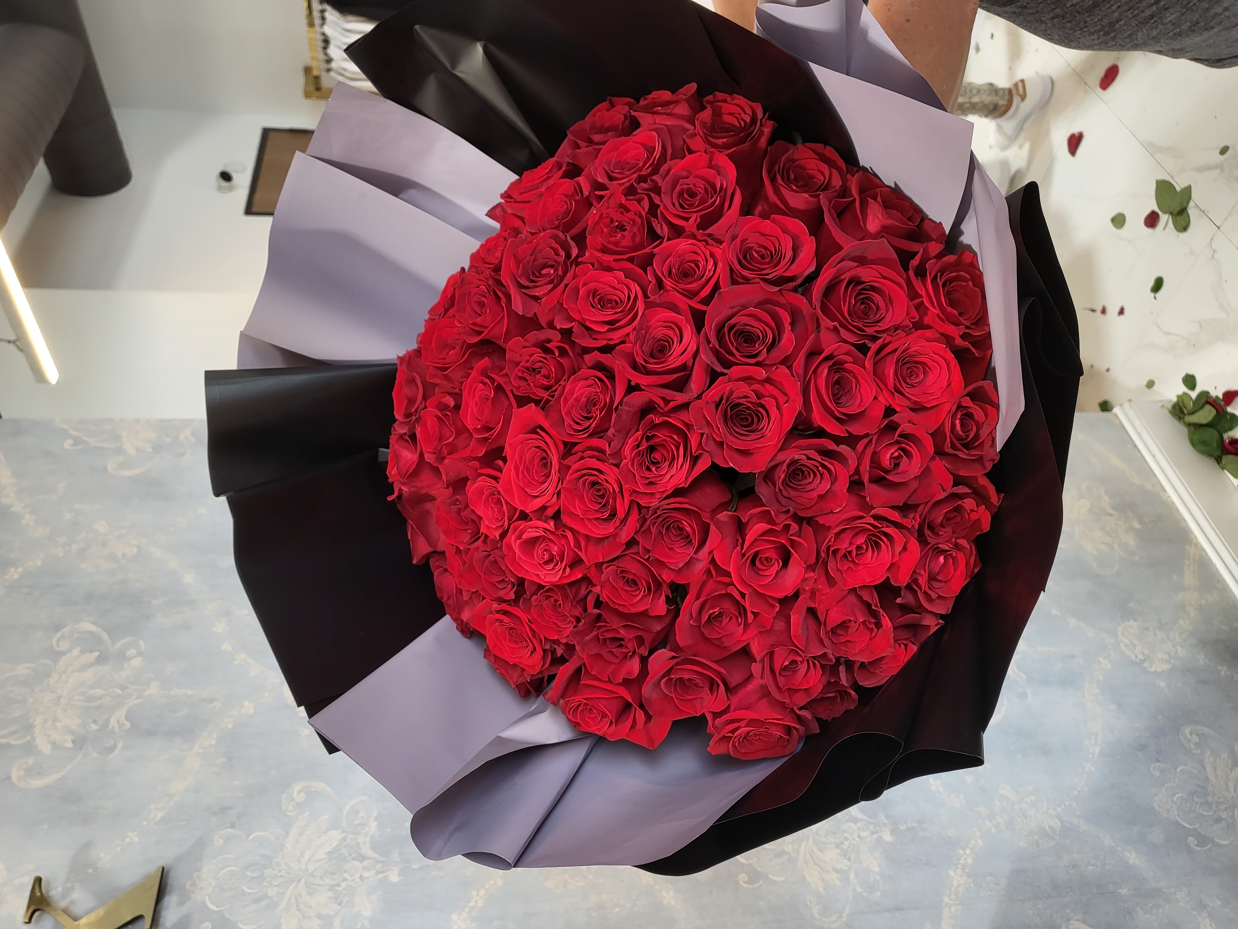Ramo Buchon 50 Premium Red Roses Flower Delivery San Bruno CA - San ...