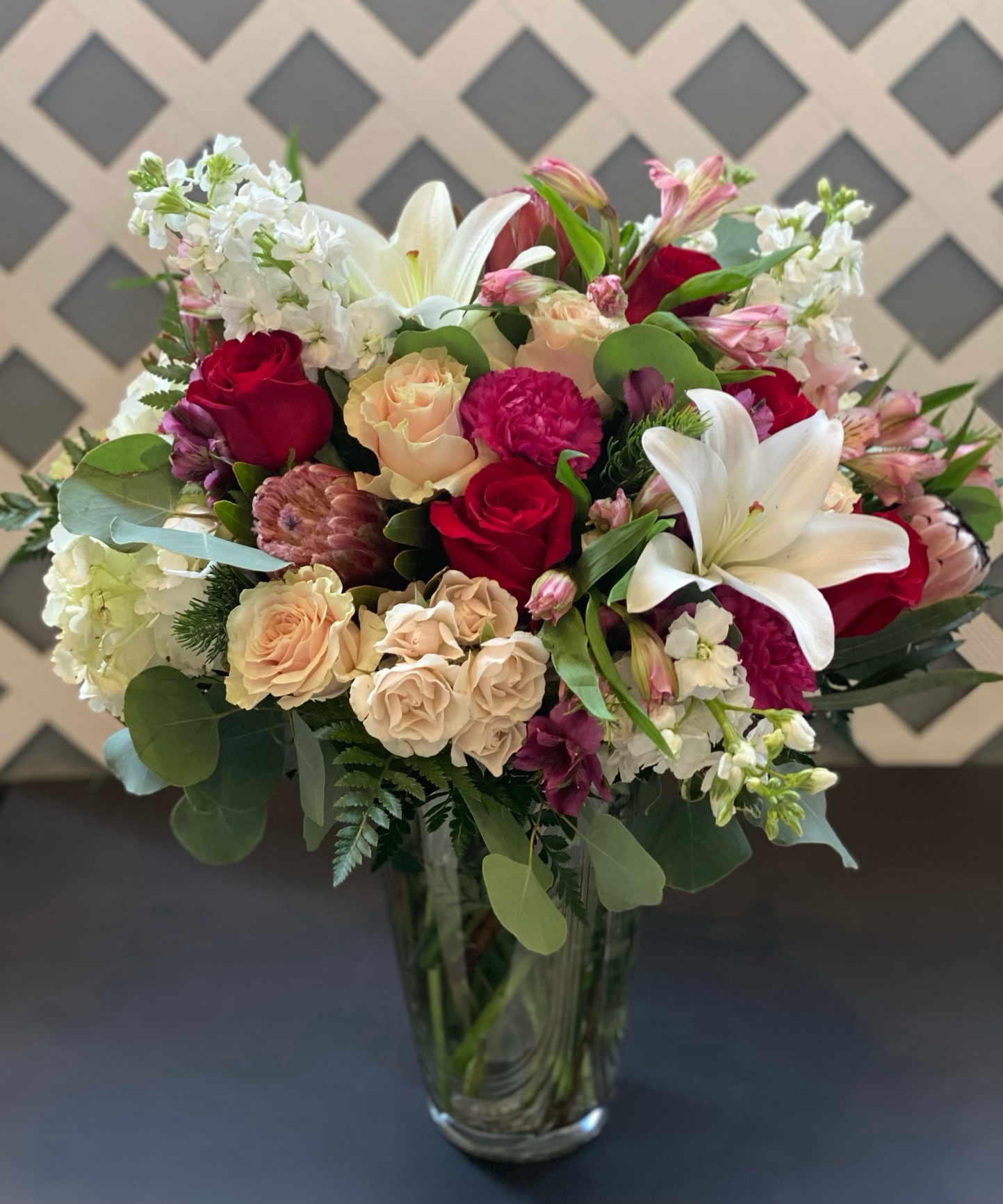 Flower Statement Flower Delivery Stillwater OK - Garden Party Florist