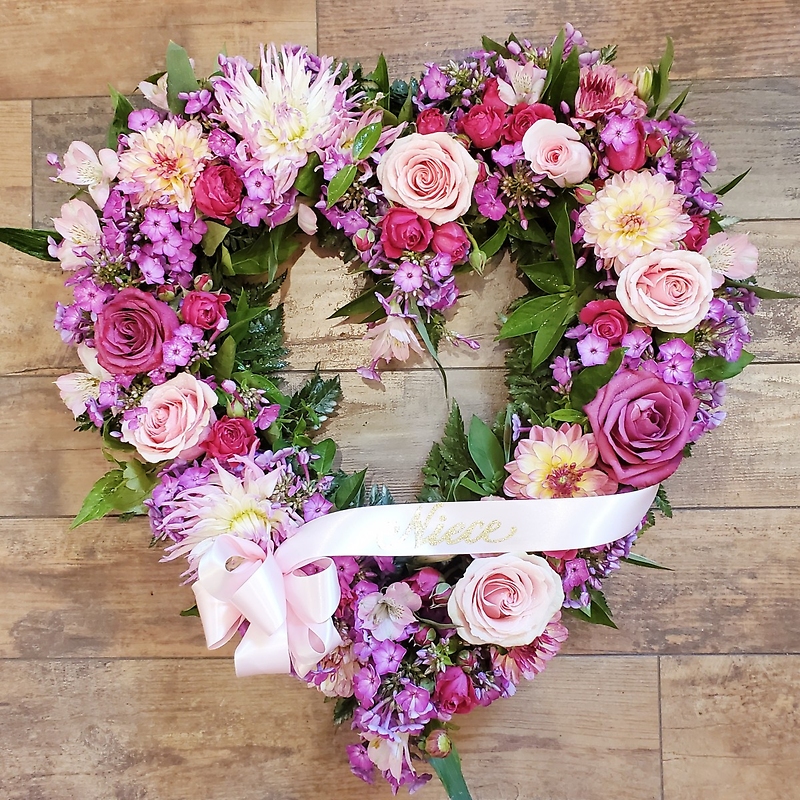 Rose Garden Heart : Middleboro, MA Florist : Same Day Flower Delivery