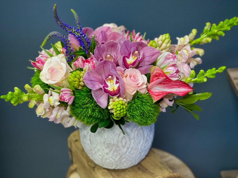 Rose Tint Flower Delivery Roslindale Massachusetts - The Centerpiece ...