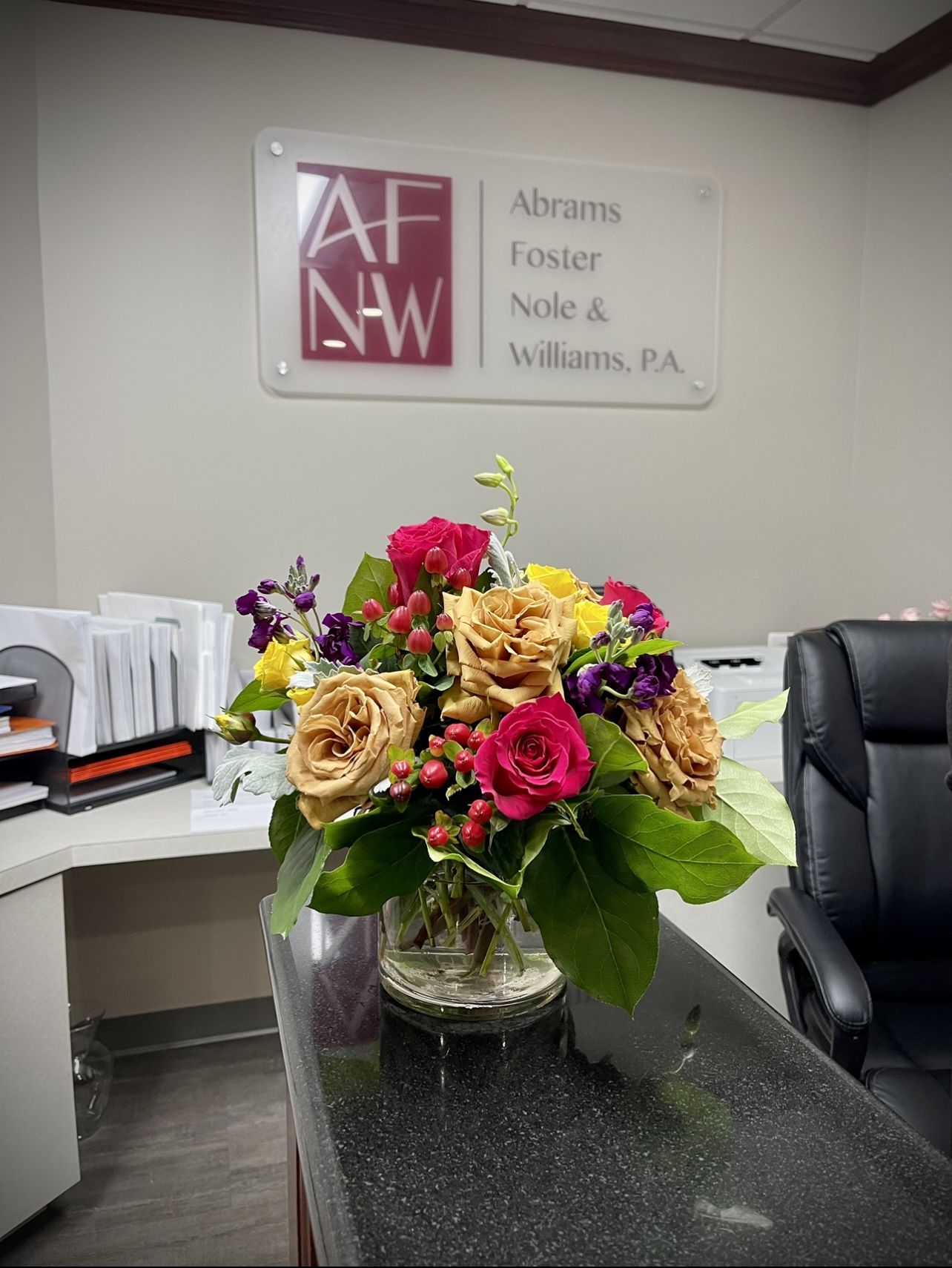 Abrams, Foster, Nole & Williams Flower Delivery Baltimore MD - Fleurs d'Ave