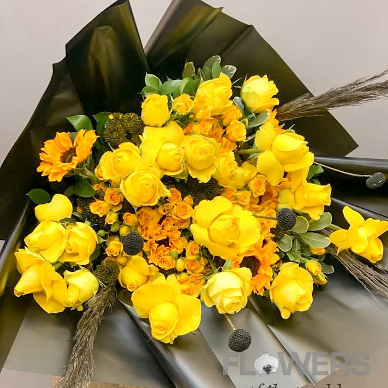 Yellow and black sunny bouquet