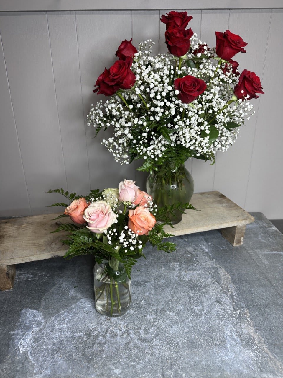 Classic Rose Bouquet Flower Delivery Fitchburg MA - Debonis and Davin ...