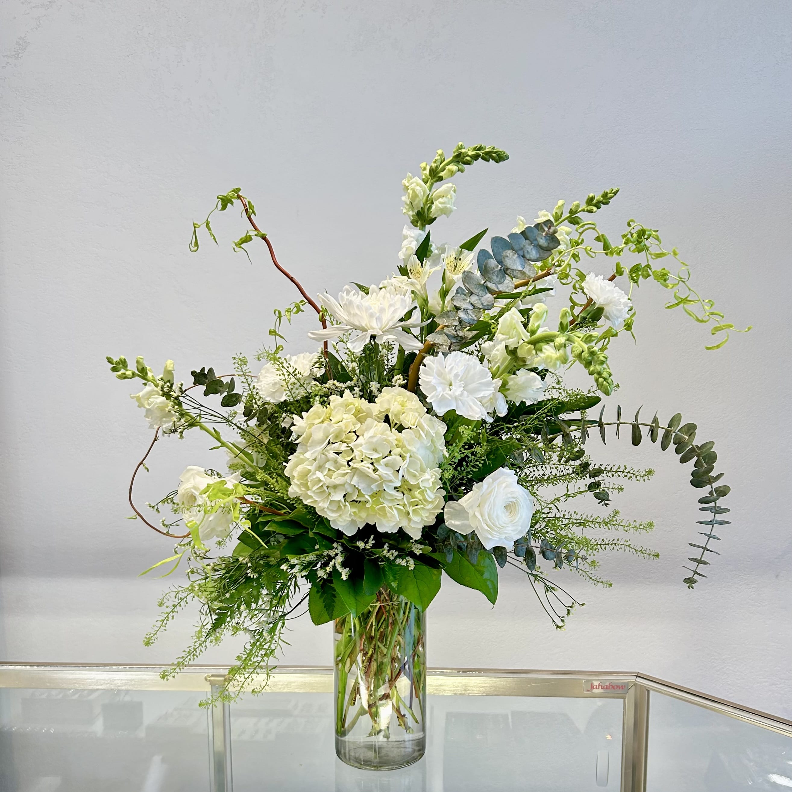 Ivory Bliss Flower Delivery Missoula MT - Garden City Floral & Gifts