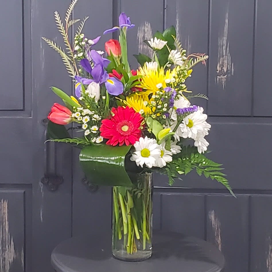 Color of Scandinavia- Vased Flower Delivery Cambridge MN - Cambridge ...