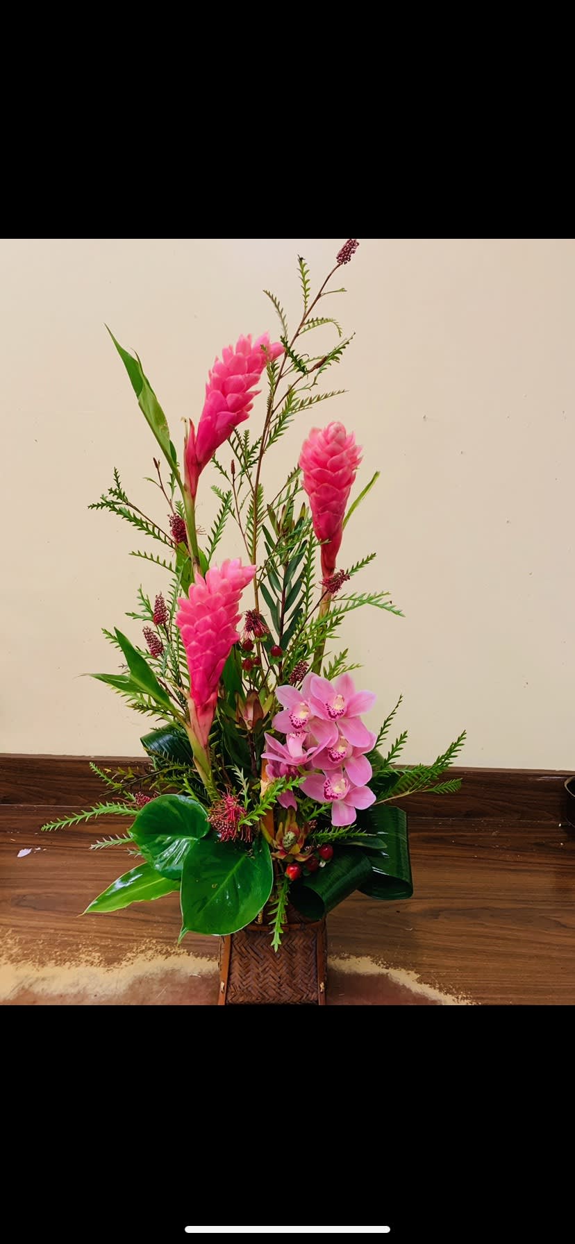 OC True Macaws Flower Delivery Philadelphia PA - Philly Flowers and Edibles