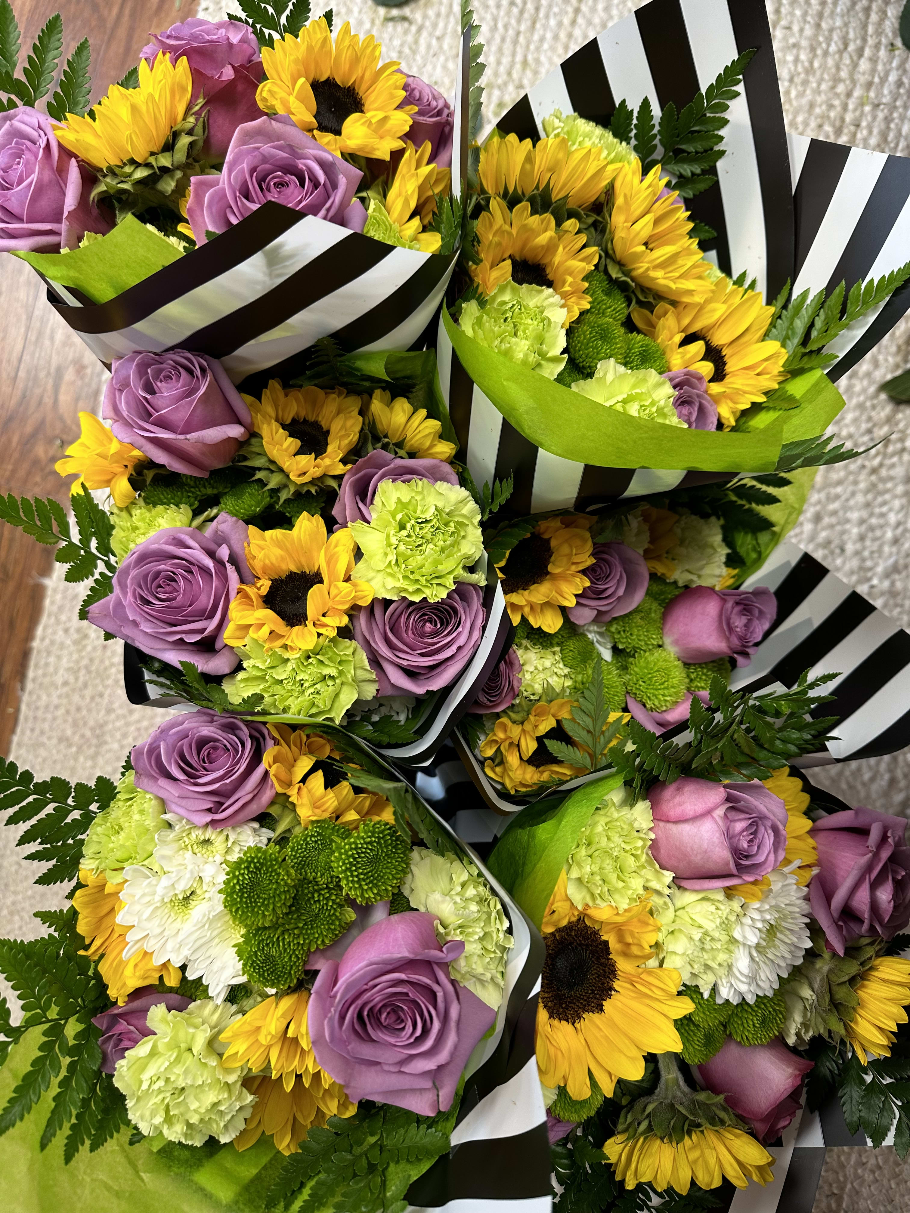 MCMS Shrek Play Wrapped Bouquet Flower Delivery NOLENSVILLE TN - Tor La ...