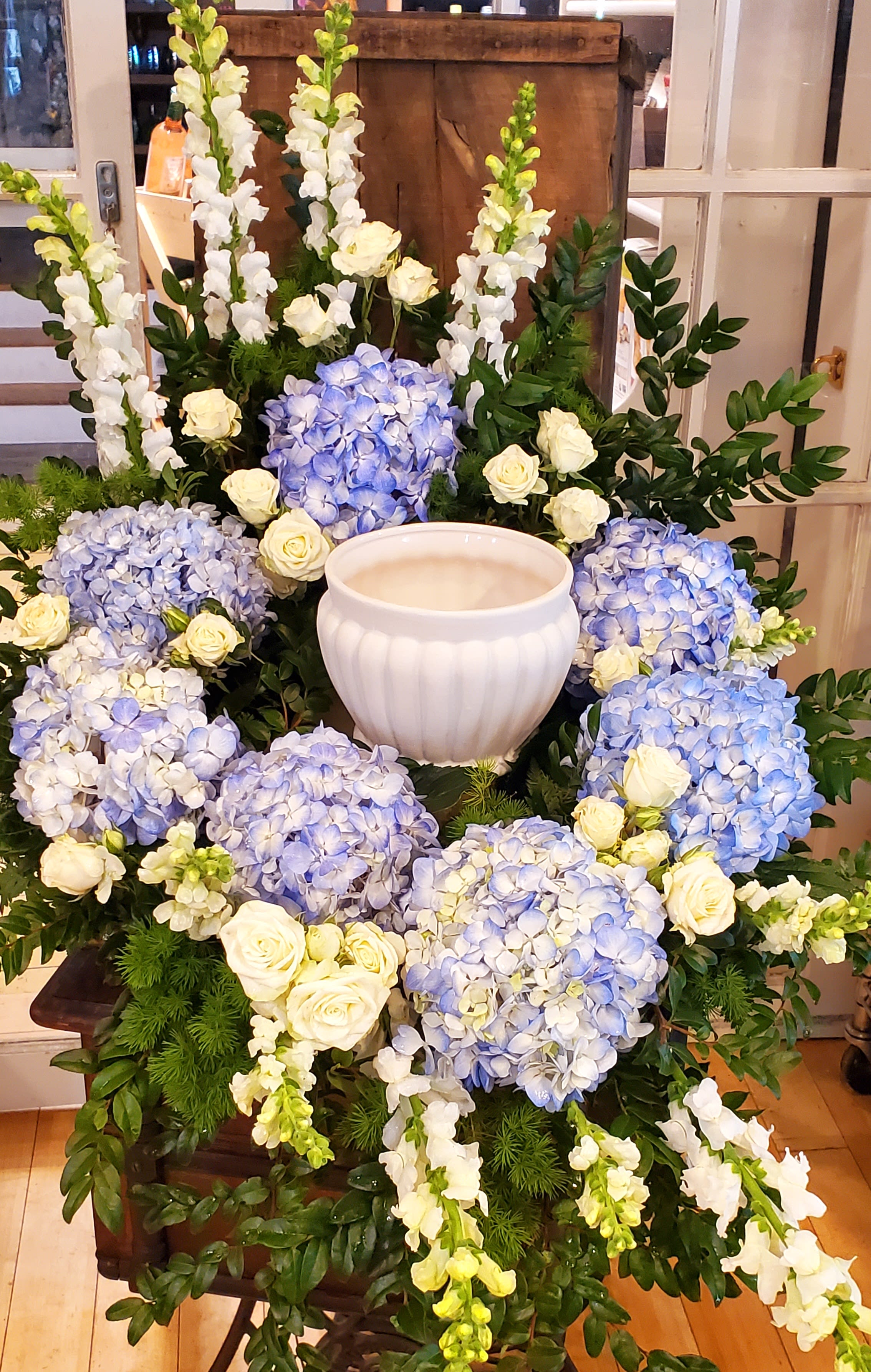 Tender Remembrance Urn Surround by Reynolds Flowers | Sympathy Flowers ...