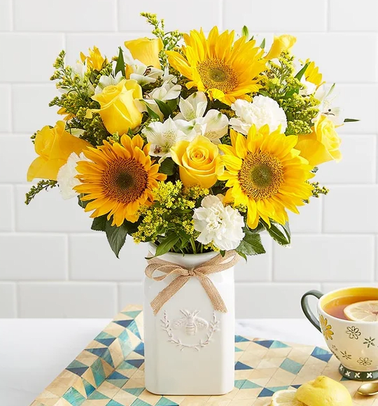 Golden Honey Bee Buzz Flower Delivery Wilmington DE - DiBiaso's Florist