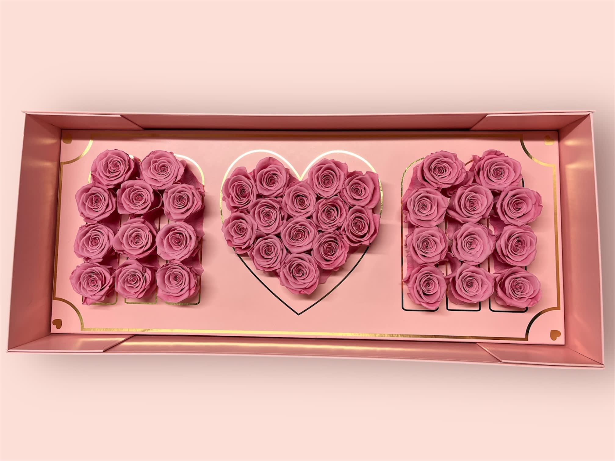 Lifetime Roses For Mom Flower Delivery Bridgeport CT - Fruits and Flowers