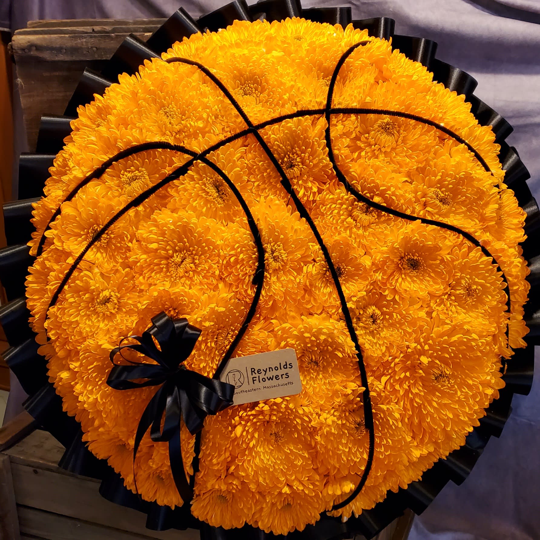 Basketball Floral Sculpture (black flute) | Reynolds Flowers ...