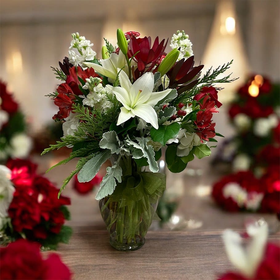 Christmas Upright Arrangement Flower Delivery Newport RI - The Waters ...