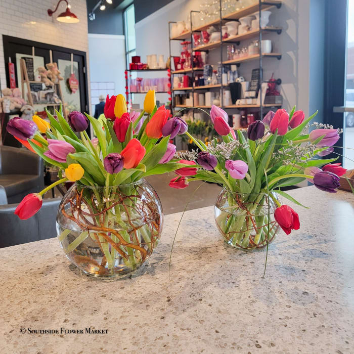 Tulip Vase Arrangement Flower Delivery Grand Rapids MI - Southside ...