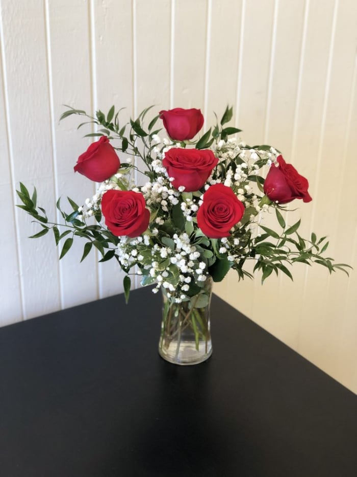 Half Dozen Red Roses in Austin, TX | William Paul Floral Design - Austin
