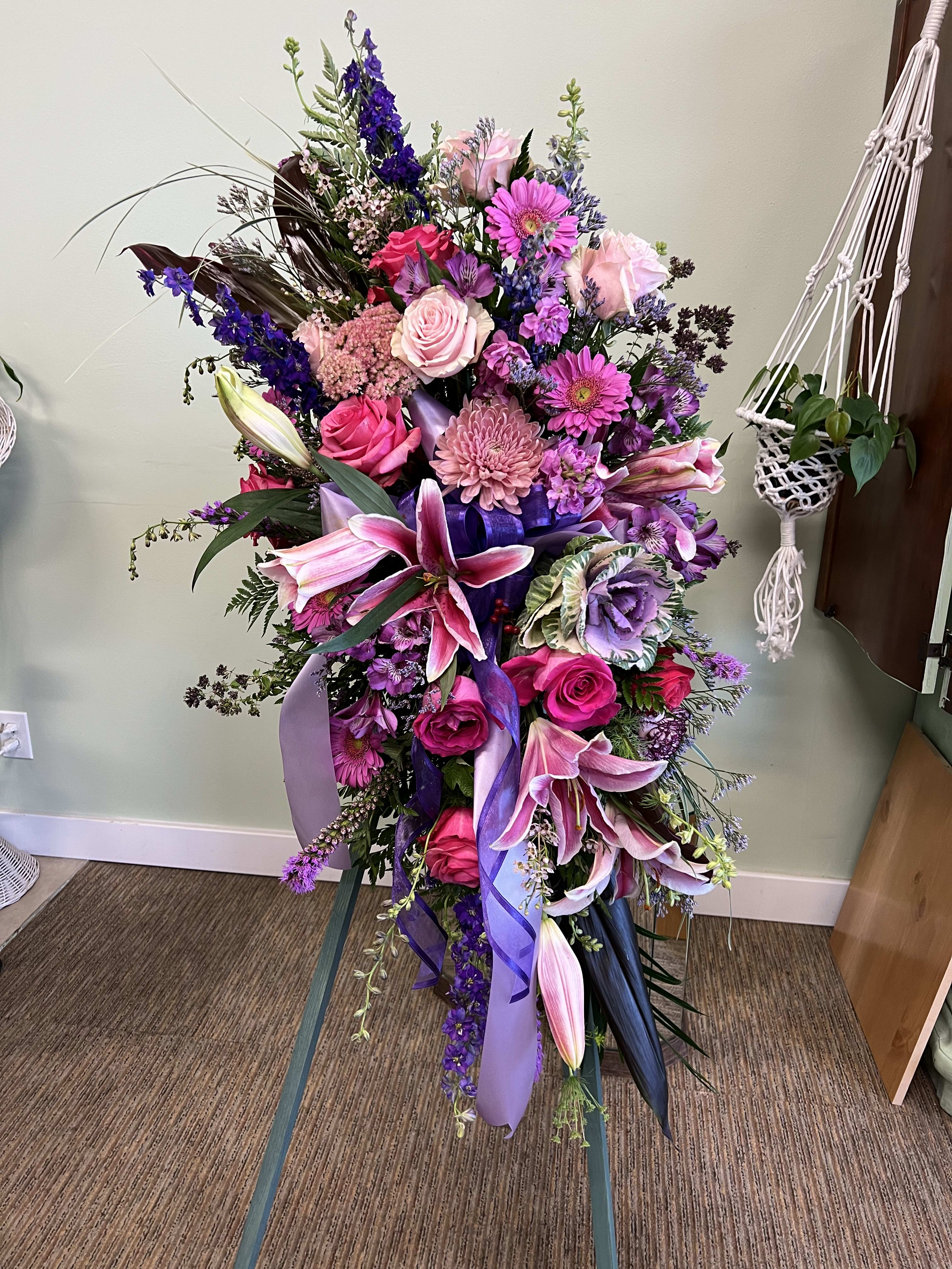 Funeral / Sympathy / Memorial Flower Delivery Roy Utah - Gibby Floral