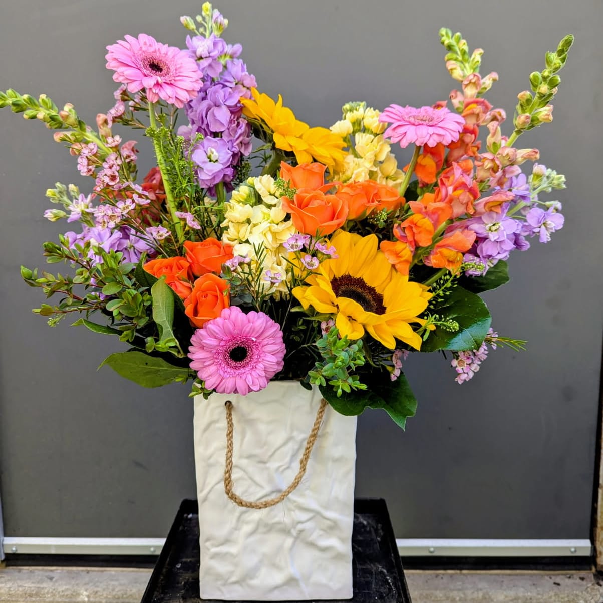 Lynchburg Florist | Flower Delivery Lynchburg VA by Blooms By Doyles