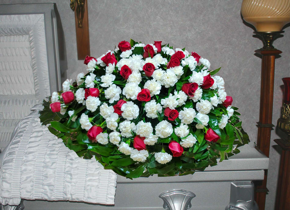 Caskets Covers Flower Delivery San Juan Puerto Rico - Bella Flor Inc