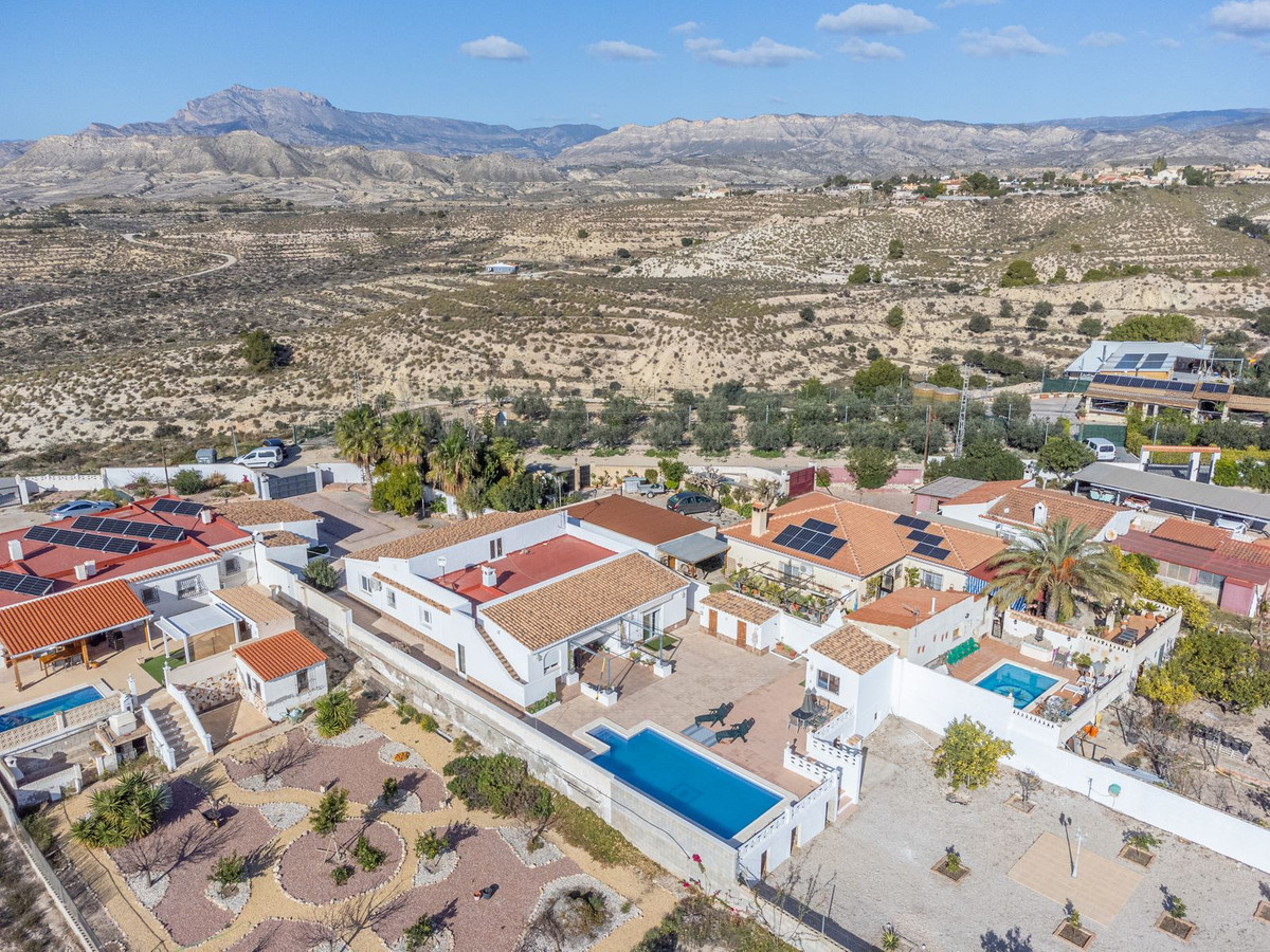 5 bedroom House in Busot – casaespanha.com