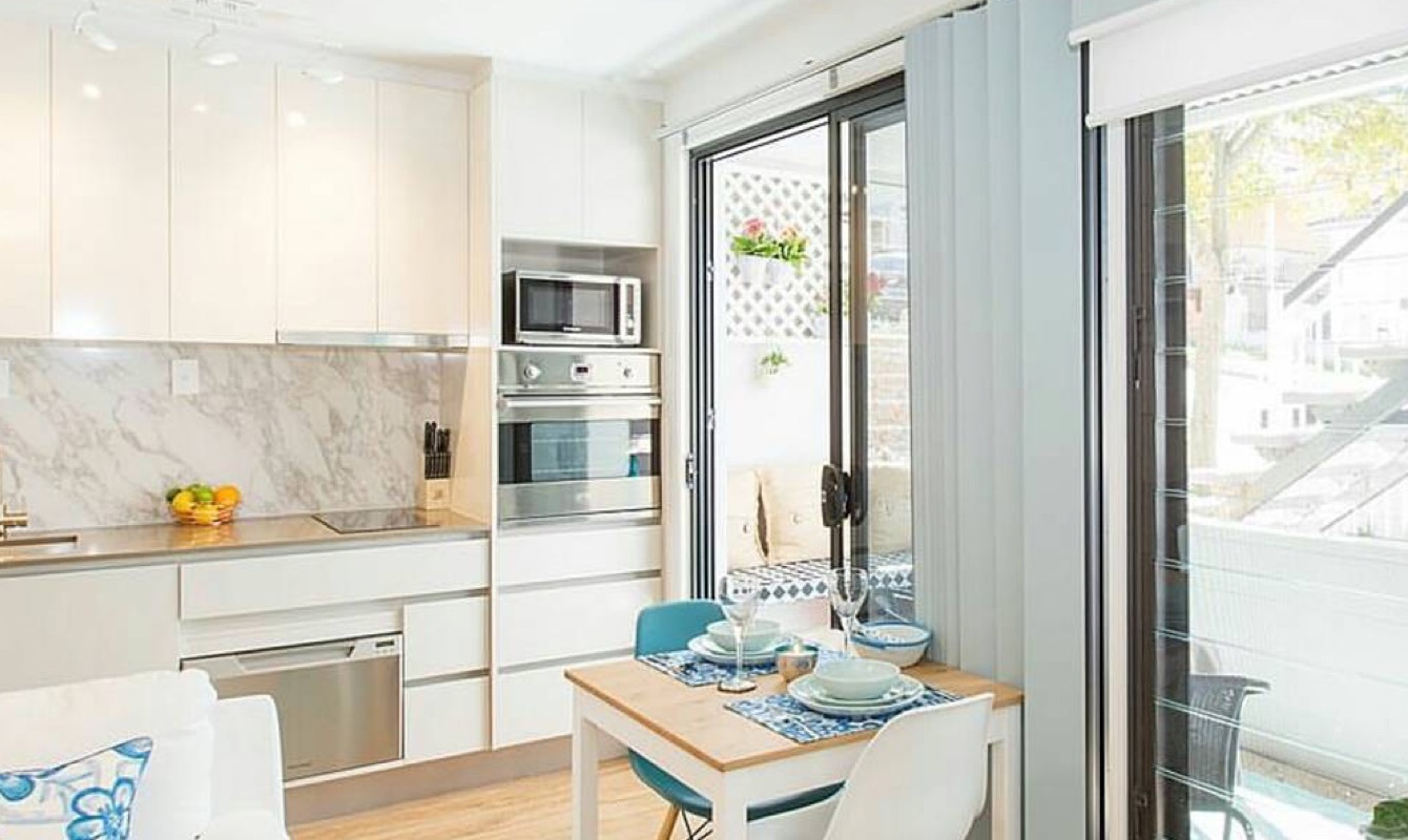 How to install vertical blinds