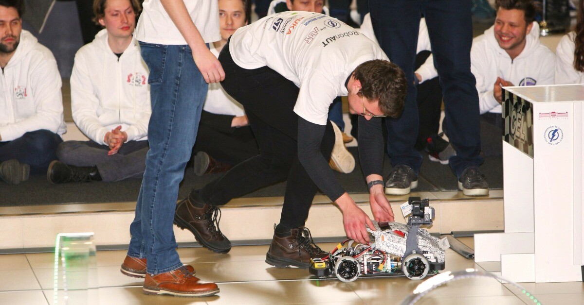 A Balluff a jövő fejlesztőmérnökeinek is utat mutat