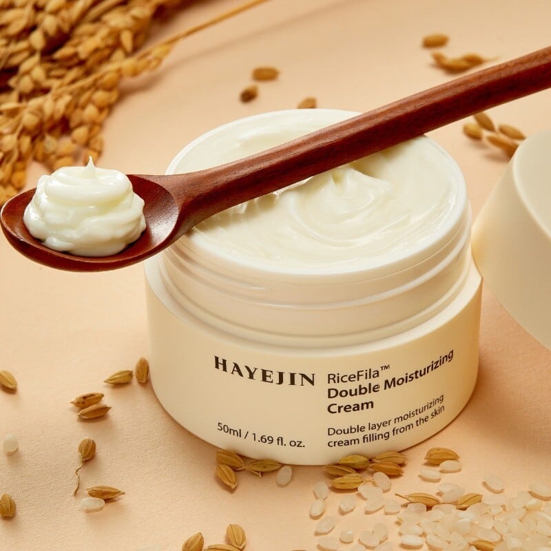 Sales és brand manager @ Hayejin Cosmetics