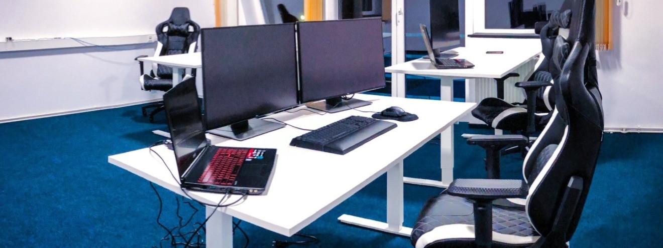 UX/UI Designer @ MUTINY STUDIO